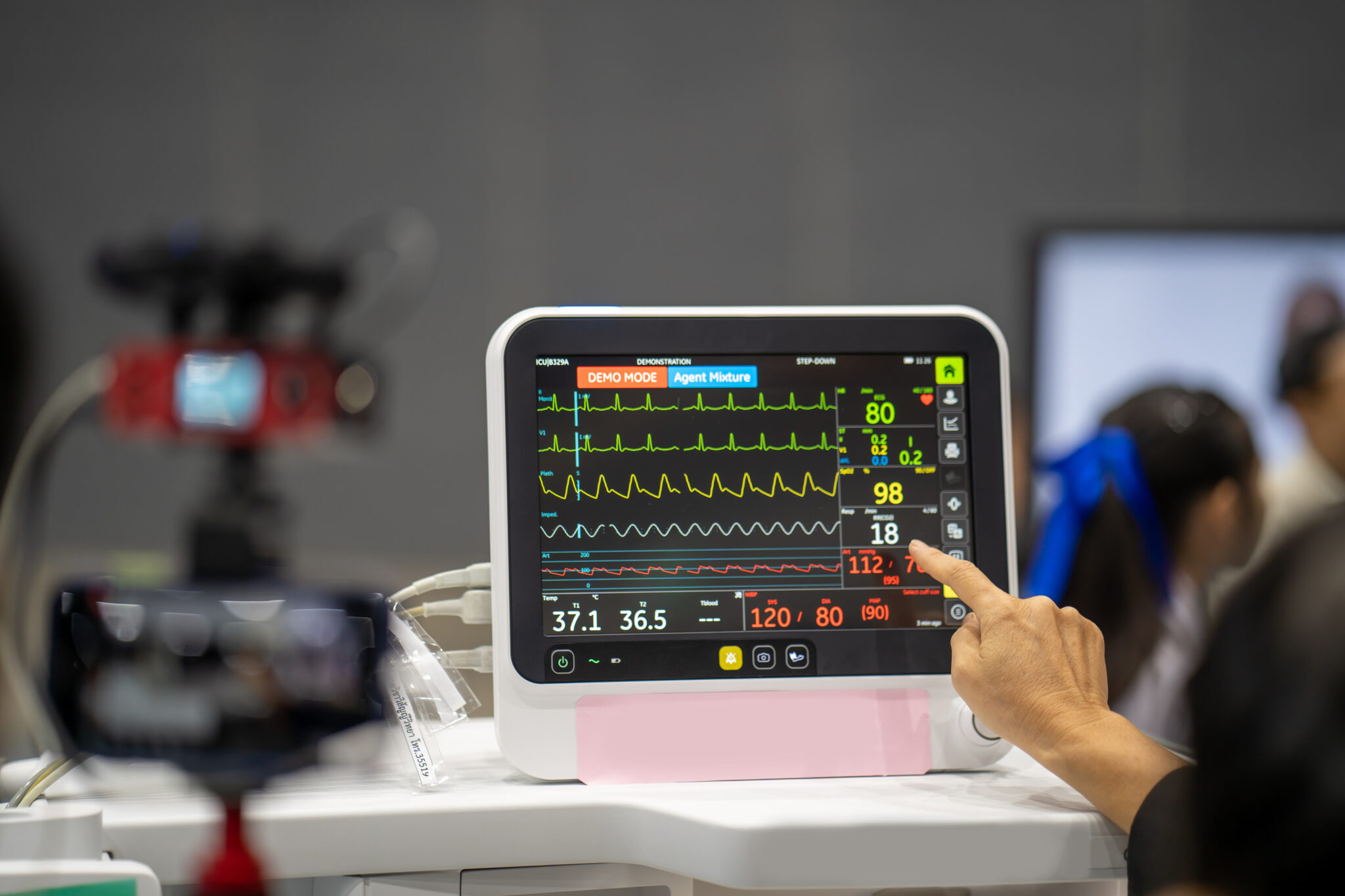 Best Heart And ECG Monitoring Solutions For Cardiologists - HeartNet India